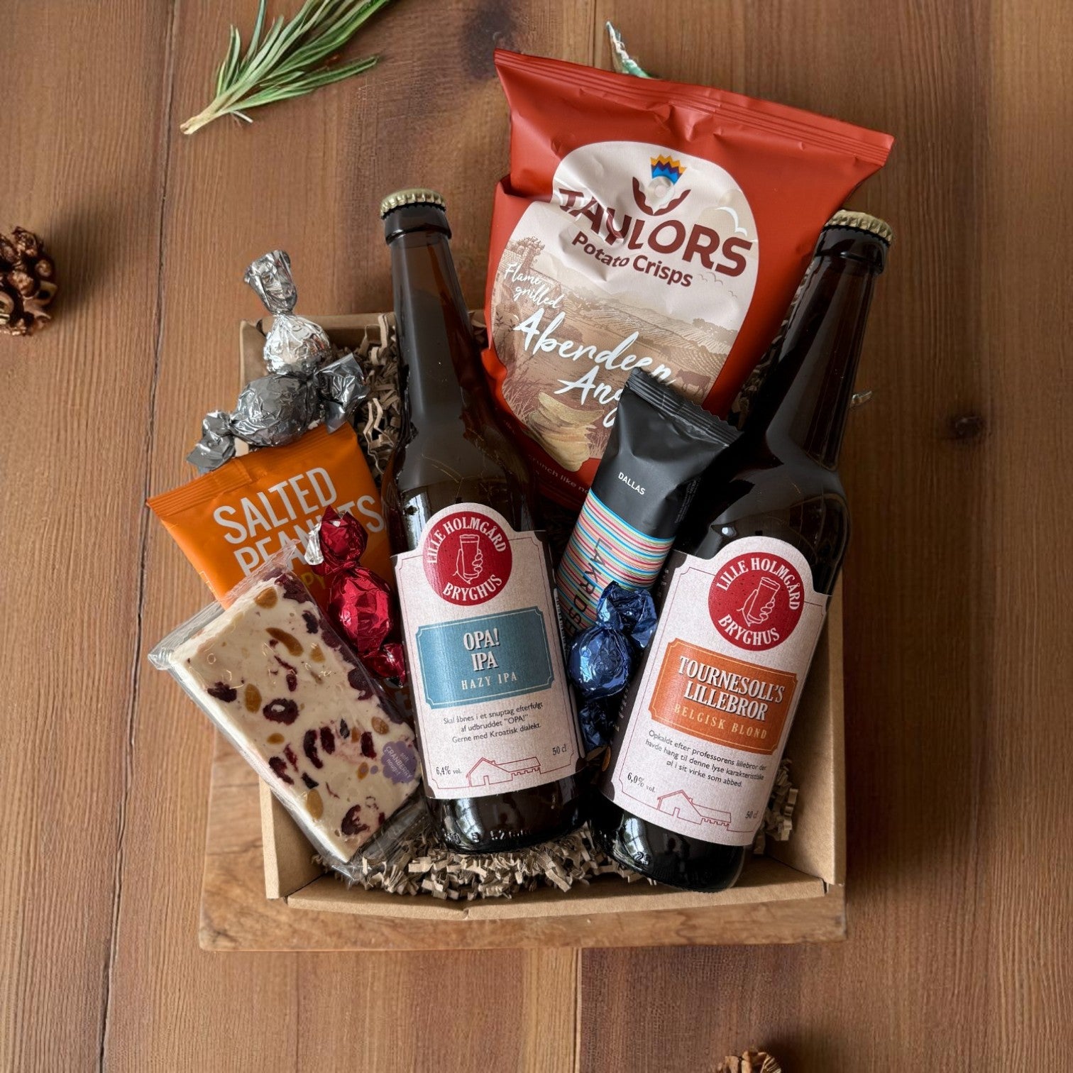 Fars dag gaveæske med specialøl og snacks – Bestil online – BringBlomster